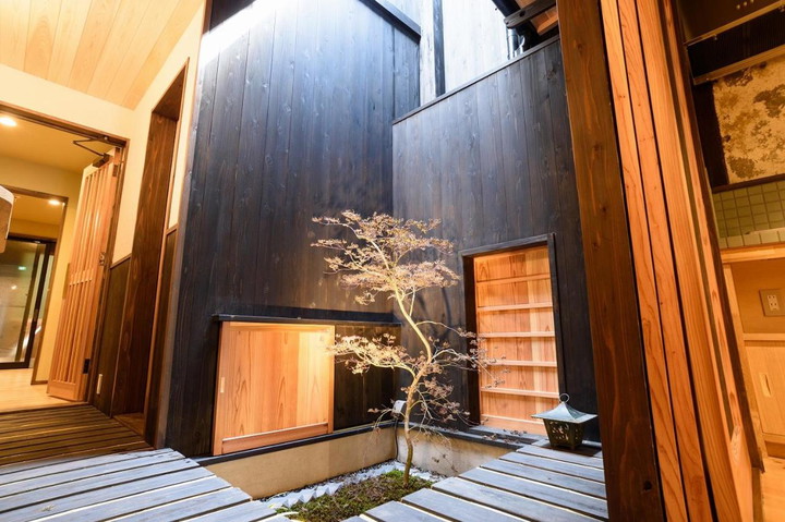 一棟まるまる貸切宿 10名様まで Guesthouse Gokurakudo - Kyoto