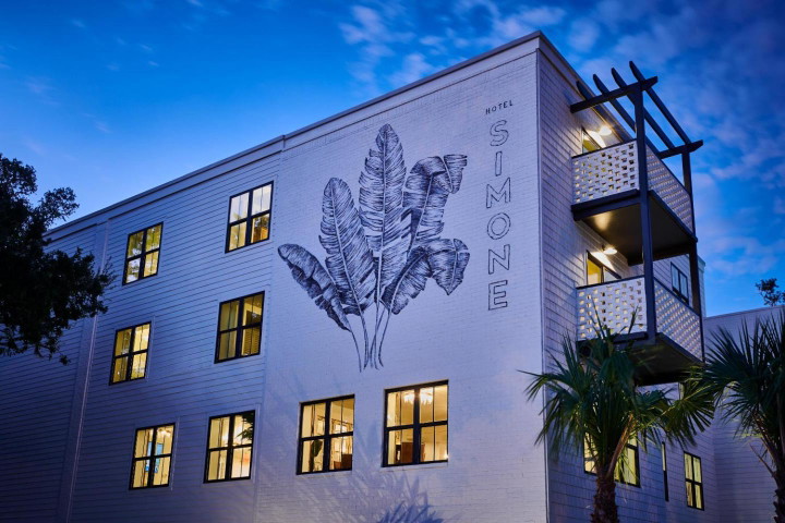 Hotel Simone - Brunswick, GA