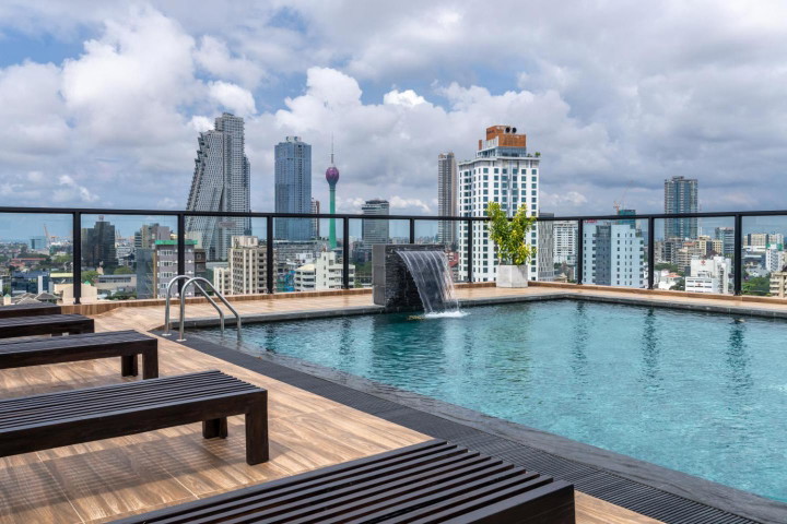 Pendennis Fern - Luxury 4-bedroom Apartment With Rooftop Jacuzzi Pool, Colpetty - Colombo