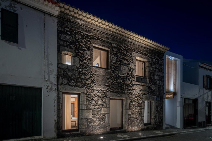 North Shore Hostel - Portugal