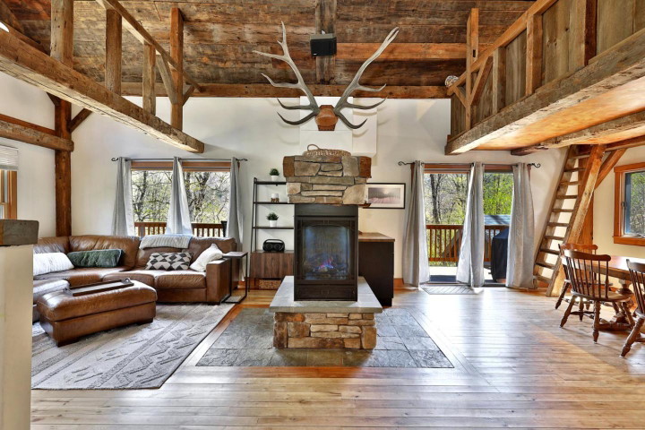 Wobbly Cabin - 2 Bedroom - Charming Ski Home - Fireplace - Wifi - Close To Resort - Killington, VT