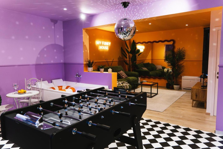 My Funky House - Jacuzzi, Sauna, Billard, Cinéma, Nintendo Switch, Jeux, Filet Suspendu - La Louvière