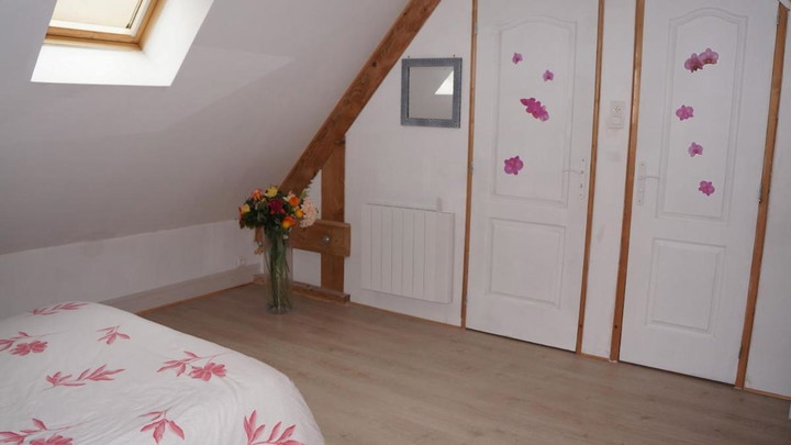 Jolie Chambre Avec Salle D'eau Privée - Chartres
