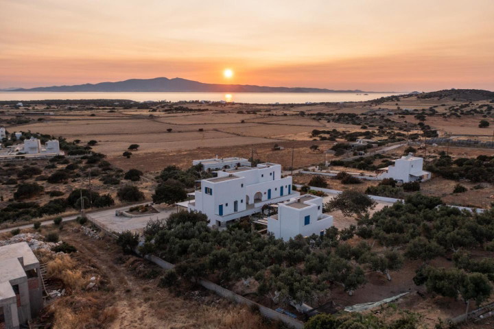 Dreamlike Studio Aurea Blu, Nature, Relaxation, Pure - Naxos