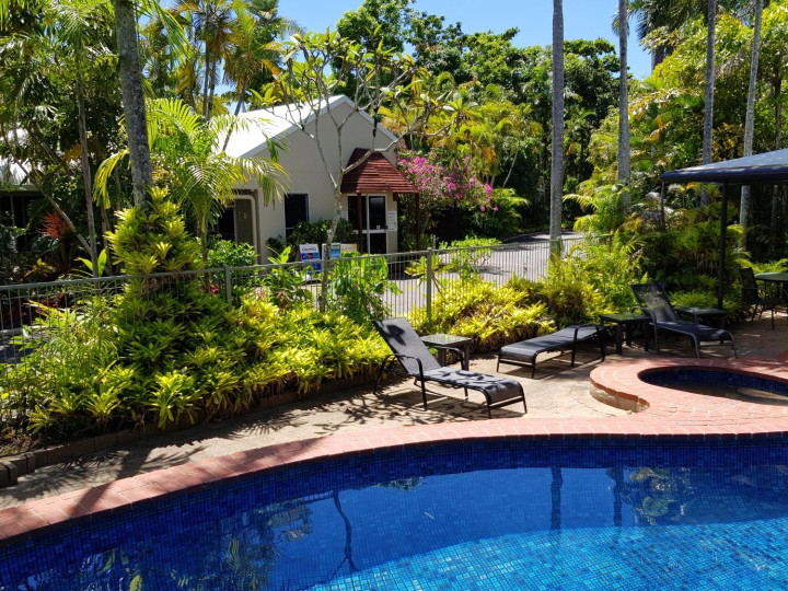 Mango Tree Holiday Apartments - Port Douglas