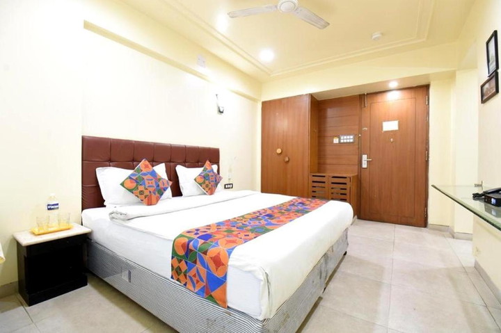 S R Rooms - Maharashtra