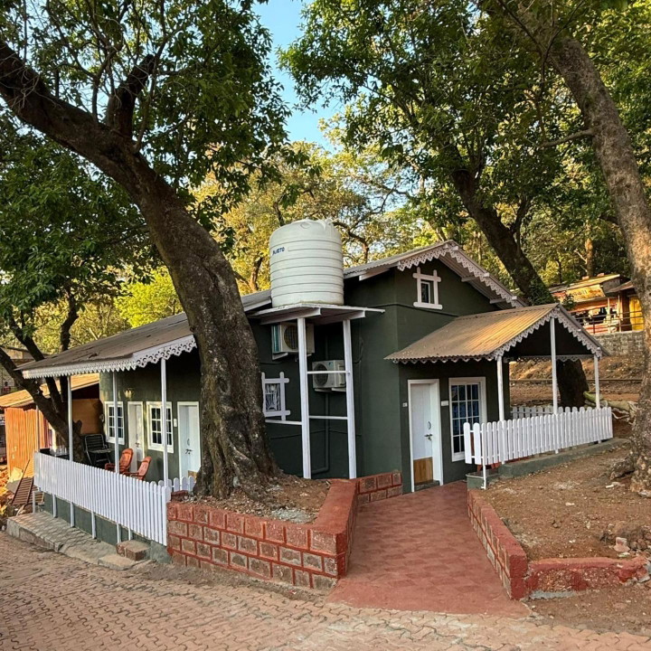Magic Holiday Home - Matheran