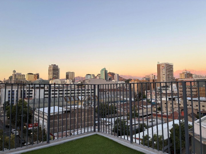 Estudio Con Terraza Y Cama King En Santiago Centro - Santiago