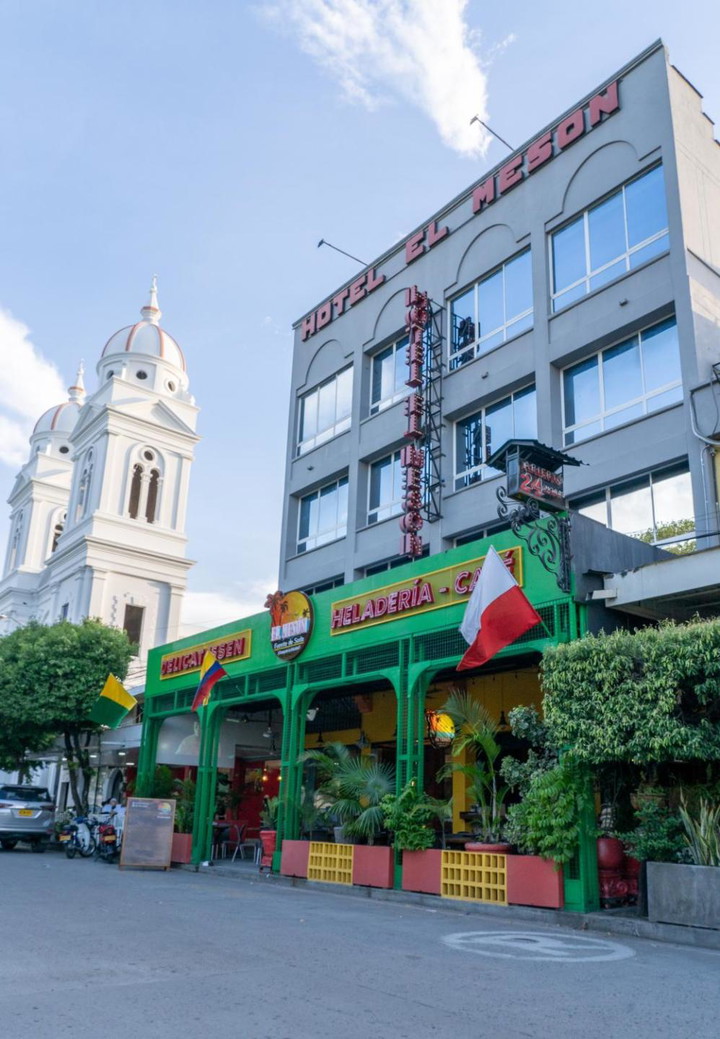 Hotel El Meson - La Dorada