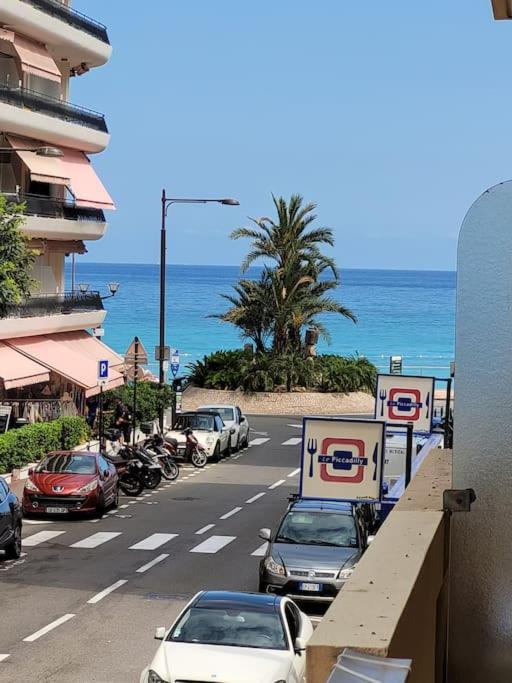 Studio Entre Plages Et Monaco Climatisé Parking - Roquebrune-Cap-Martin