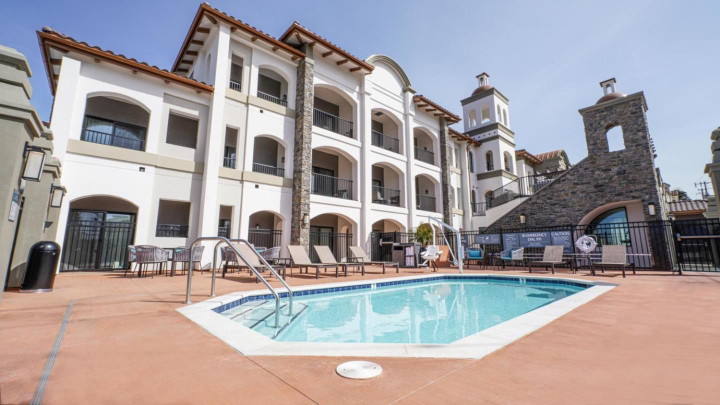 La Quinta Inn & Suites By Wyndham Santa Cruz - Capitola, CA