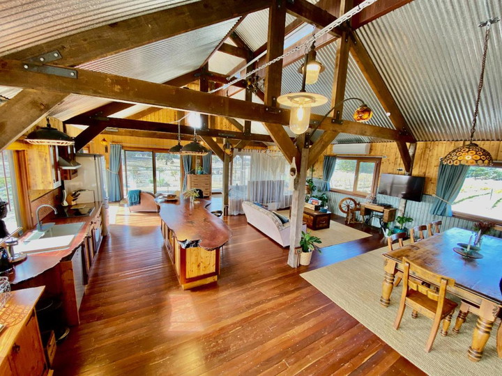 The Barn At Piney Ridge Farm - Bed & Breakfast - Adelaide Hills Council