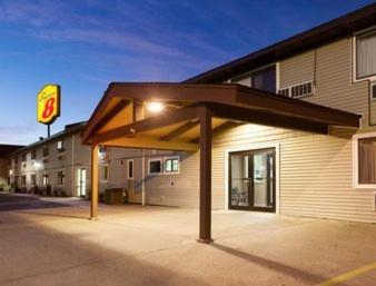 Super 8 By Wyndham Houghton - Houghton, MI