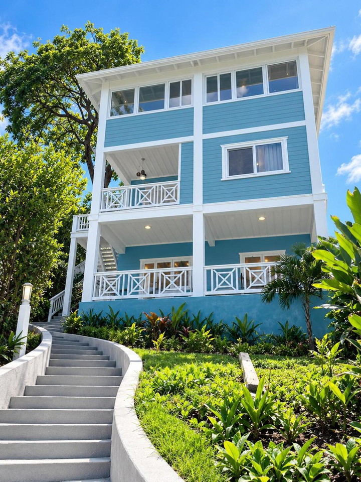 West Bay Beach House Endless Summer - West Bay