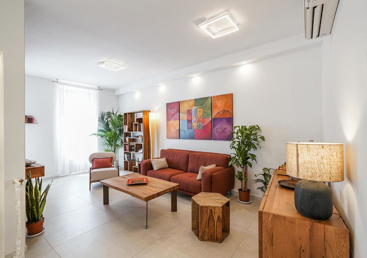 Ad Oriente - La Maddalena