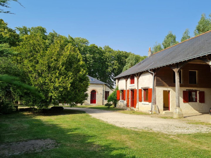 Gîte De L'orangerie Du Château De Jallanges- 11 Personnes - Tours
