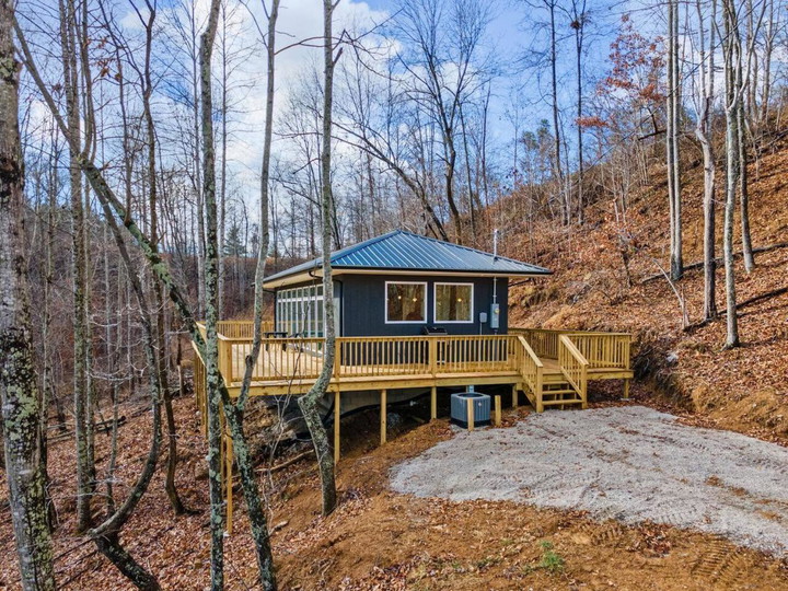 Primrose- Hot Tub, Firepit, Wraparound Deck, Wifi - Kentucky