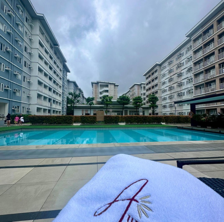 Aurora Staycation -