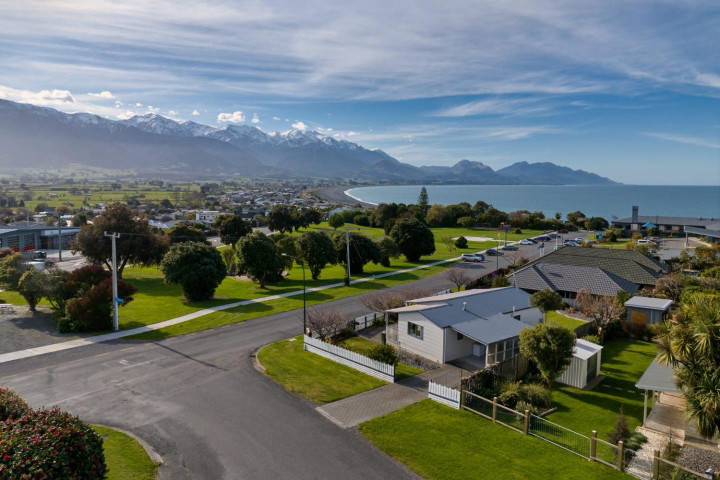 Handy Location, Ocean & Mountain Views, Spacious Yard - Kk46451 - Kaikoura