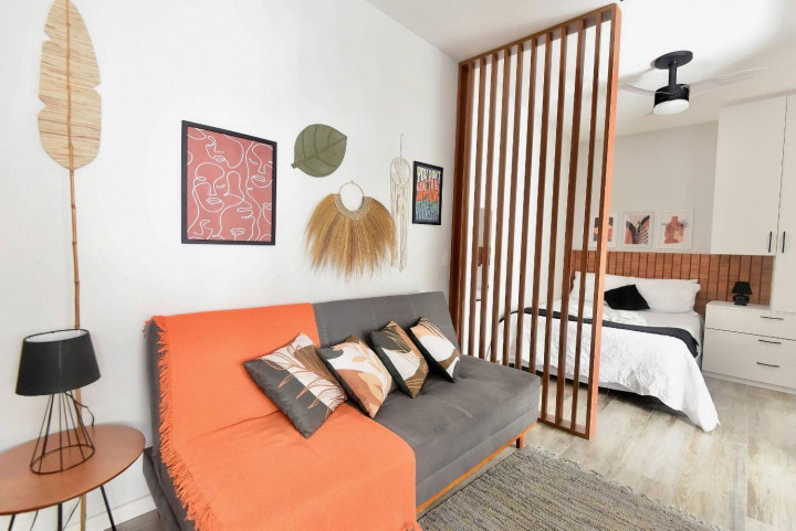 Bela Vista | Acomoda 4 | Ar + Pisc + Jacuzzi + Vaga - Liberdade