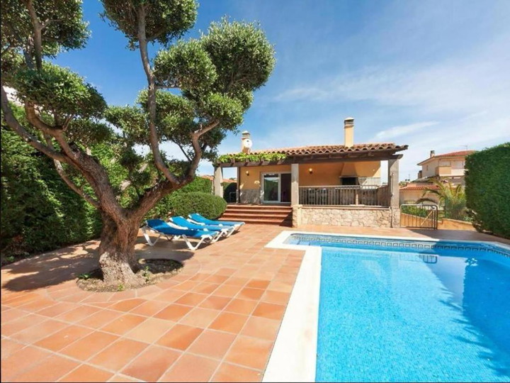 Magnolia L'escala 1, Casa Con Piscina Y Barbacoa A 300m De La Playa - L'Escala