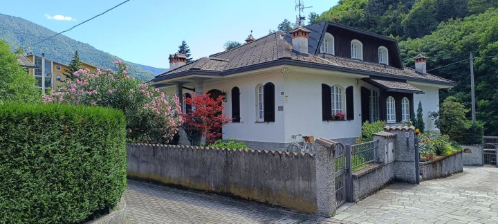 Casa Vacanze - Residenza Elvezia - Tirano