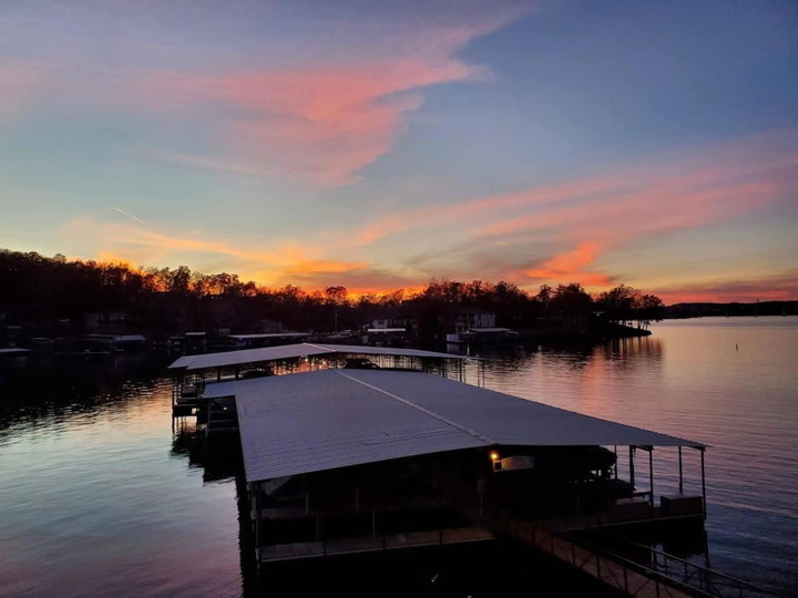 Lake Life Reimagined -Best Location Best View 17mm - États-Unis