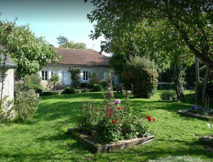 Chambre D'hôtes à Mignaloux-beauvoir- Le Thil - Poitiers
