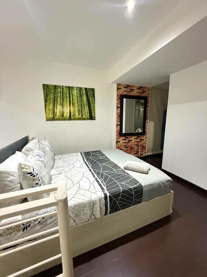 Azure Dream Stay By R2c2 By 225 - Angono