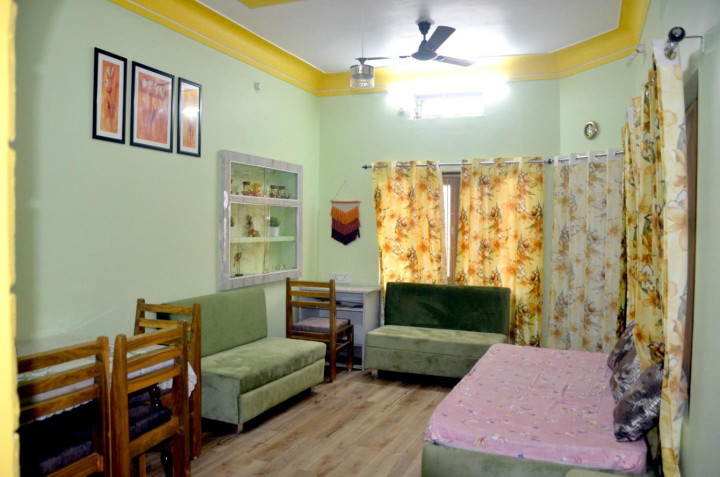 Pinakin Homestay Near Mahakal Temple - Rajasthan