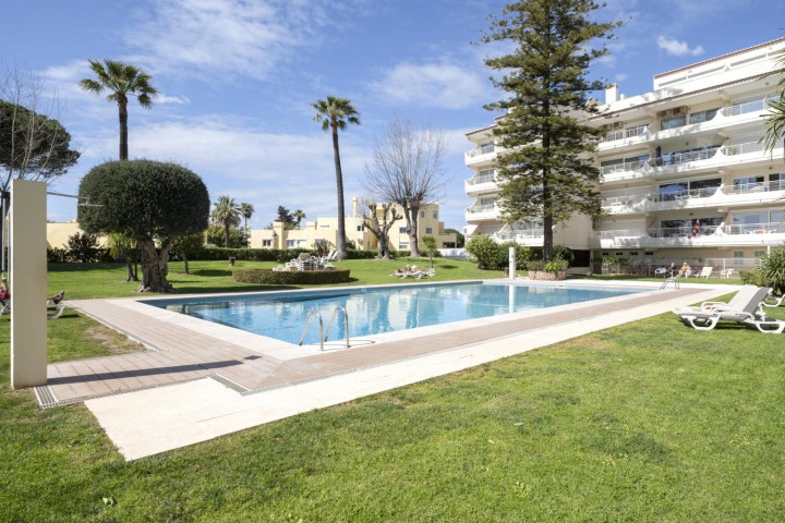 Moura One - Condominium With Pool By Hd - Quarteira