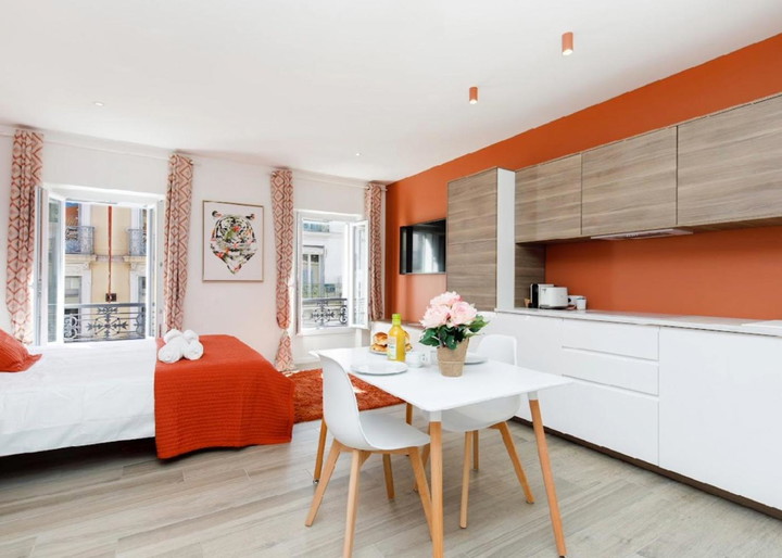 Studio O - Ascenseur - 2 Min Du Palais - Climatisé - Mougins