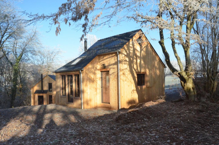 Les Cabanes Des Pierreux - Belgium