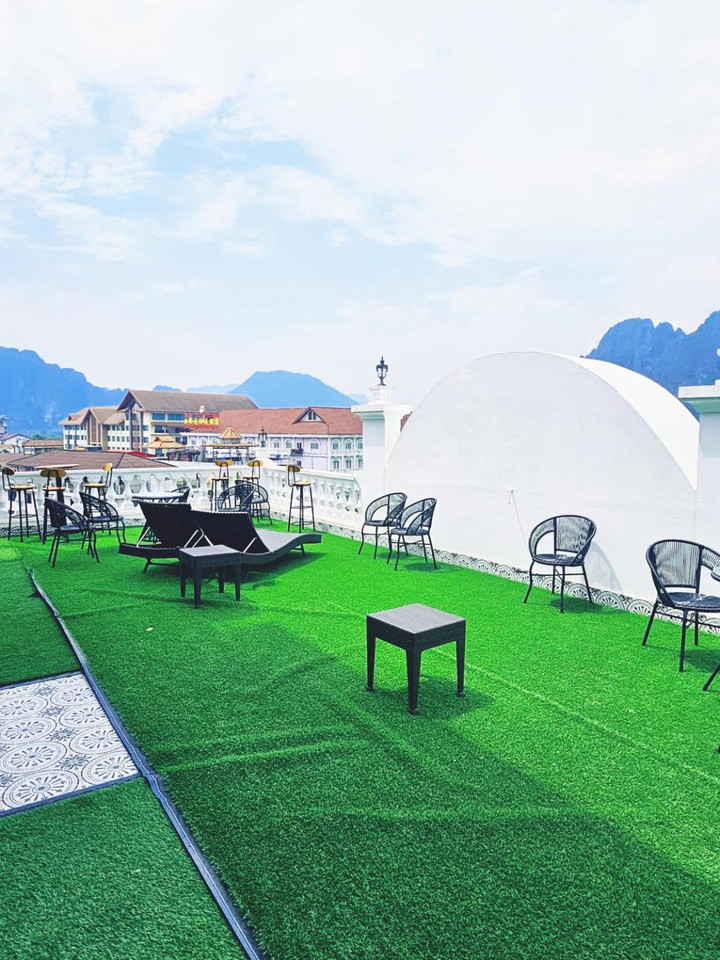 Sky Hotel Vangvieng - 寮國