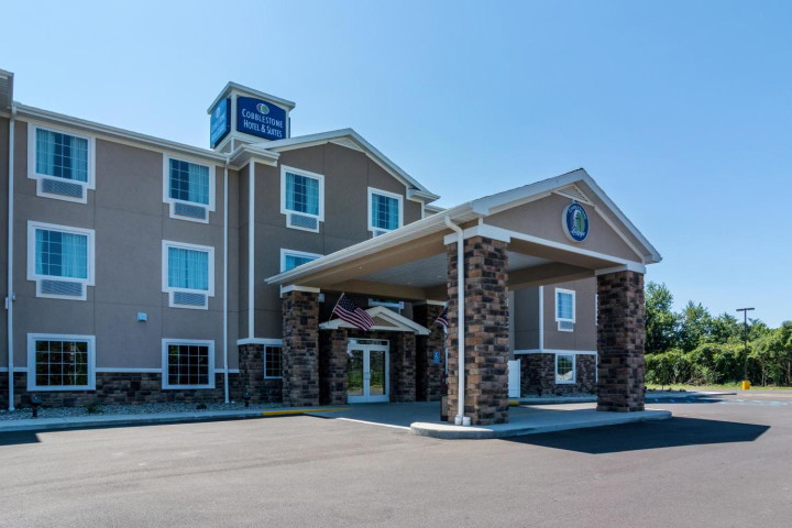 Cobblestone Hotel & Suites - Greenville - Pennsylvania
