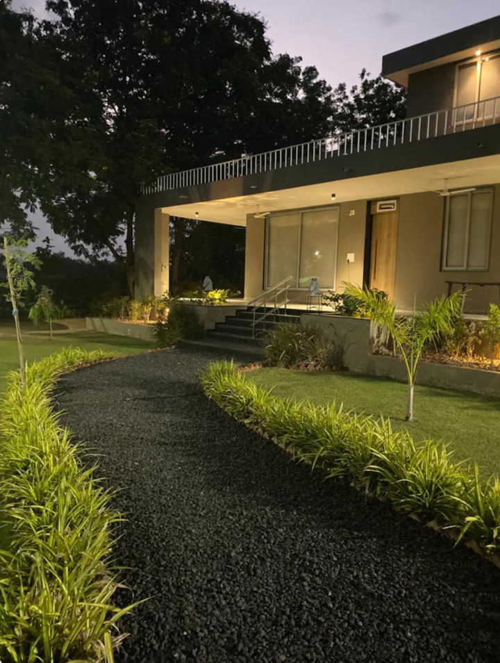 Serene Stay In The Lap Of Nature - Ahmedabad