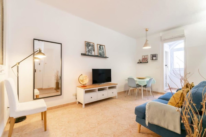 Charming Central Gem In Poble Sec - Barcelona