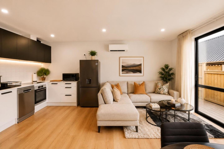 Modern Mountain View Retreat, 2 Bedroom Stay - Queenstown