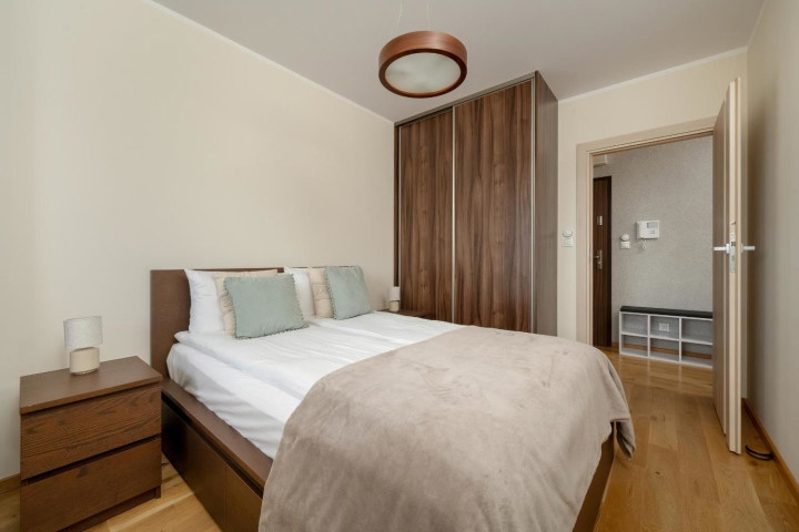 Exceptional Apartment With Parking For 6 Guests By Noclegi Renters - Wrocław