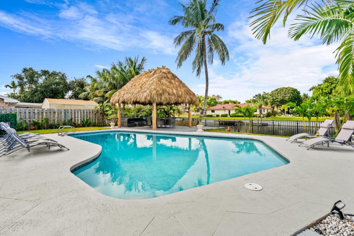 Waterfront Oasis, Heated Pool, Minigolf, Tikihut - West Palm Beach, FL
