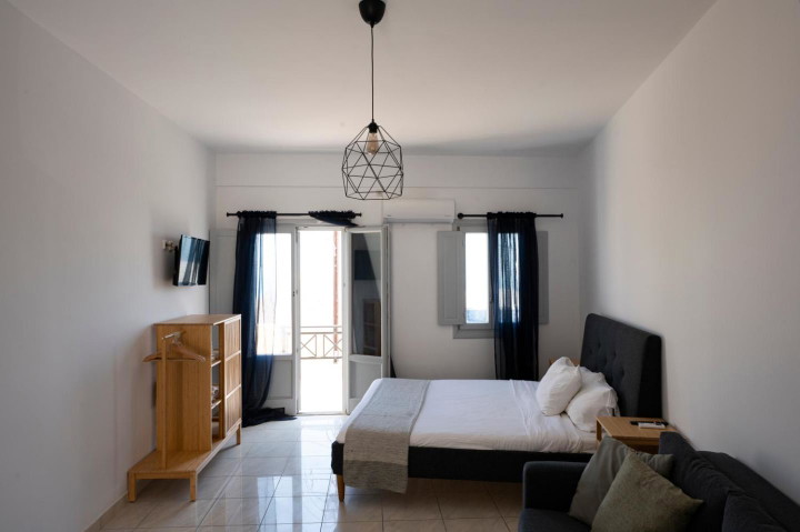 K & G Central Apartments Fira - Santorini