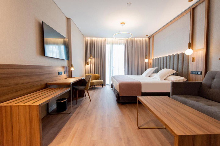 Hotel Giralda Center - Alcalá de Guadaíra