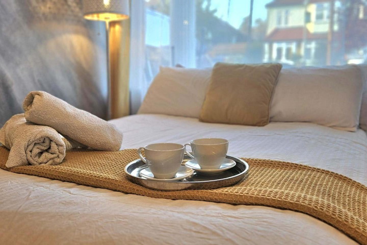 Beautiful Guest Rooms, Free Parking, 30min Heathrow, 40min Wembley, 60min Central London - Kingston upon Thames