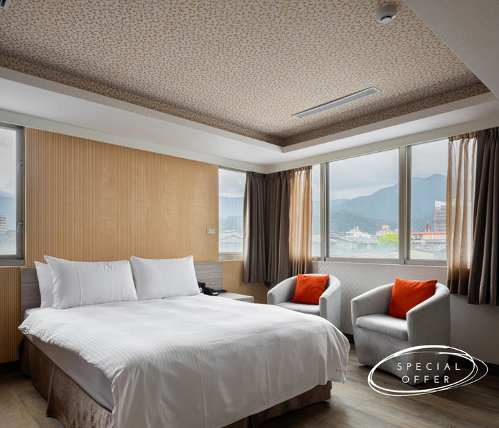 West Hotel - Puli Township
