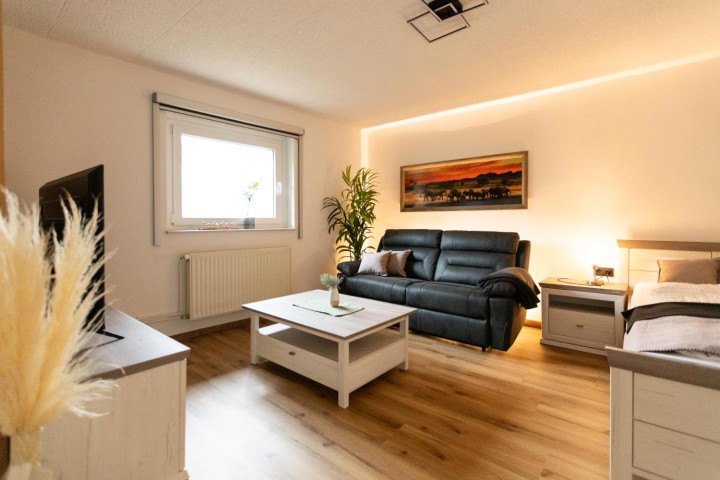 Apartment Am Rande Der City In Gartenlage, Highspeed Wlan, 140cm Doppelbett - Paderborn