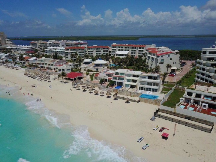 Solymar Beach Condominium - Cancún