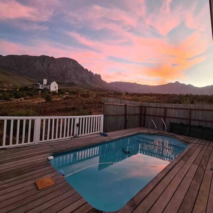 Exquisite Chalet On Private Nature Reserve - Ceres