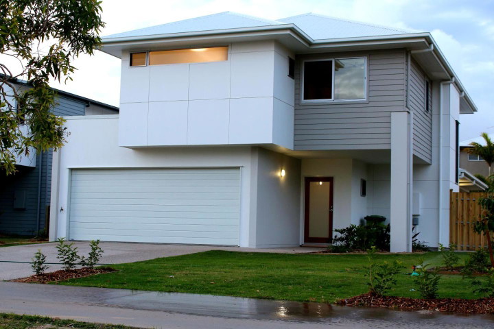 Petrie Beach Holiday Home - Mackay