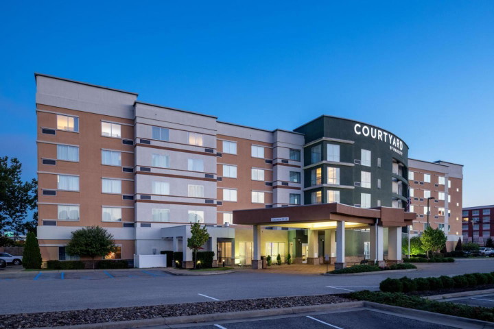 Courtyard By Marriott Charleston Downtown/civic Center - Charleston, WV