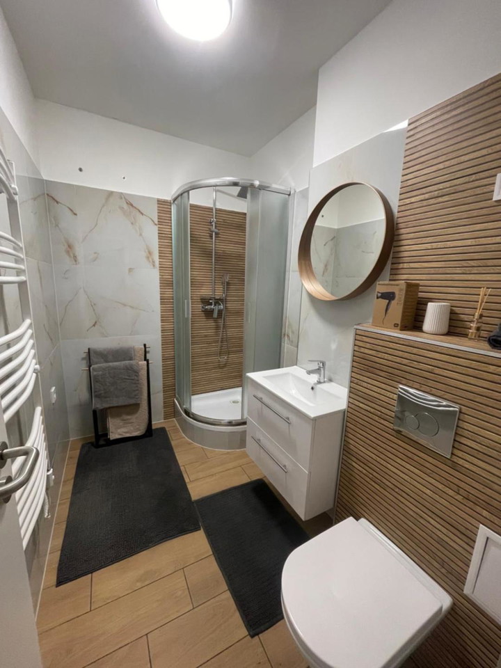 Manda's Flat Free Parking - Miskolc